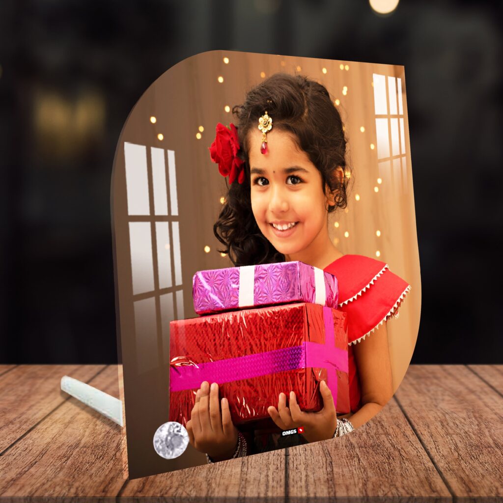 Acrylic Photo Stand – OMGs