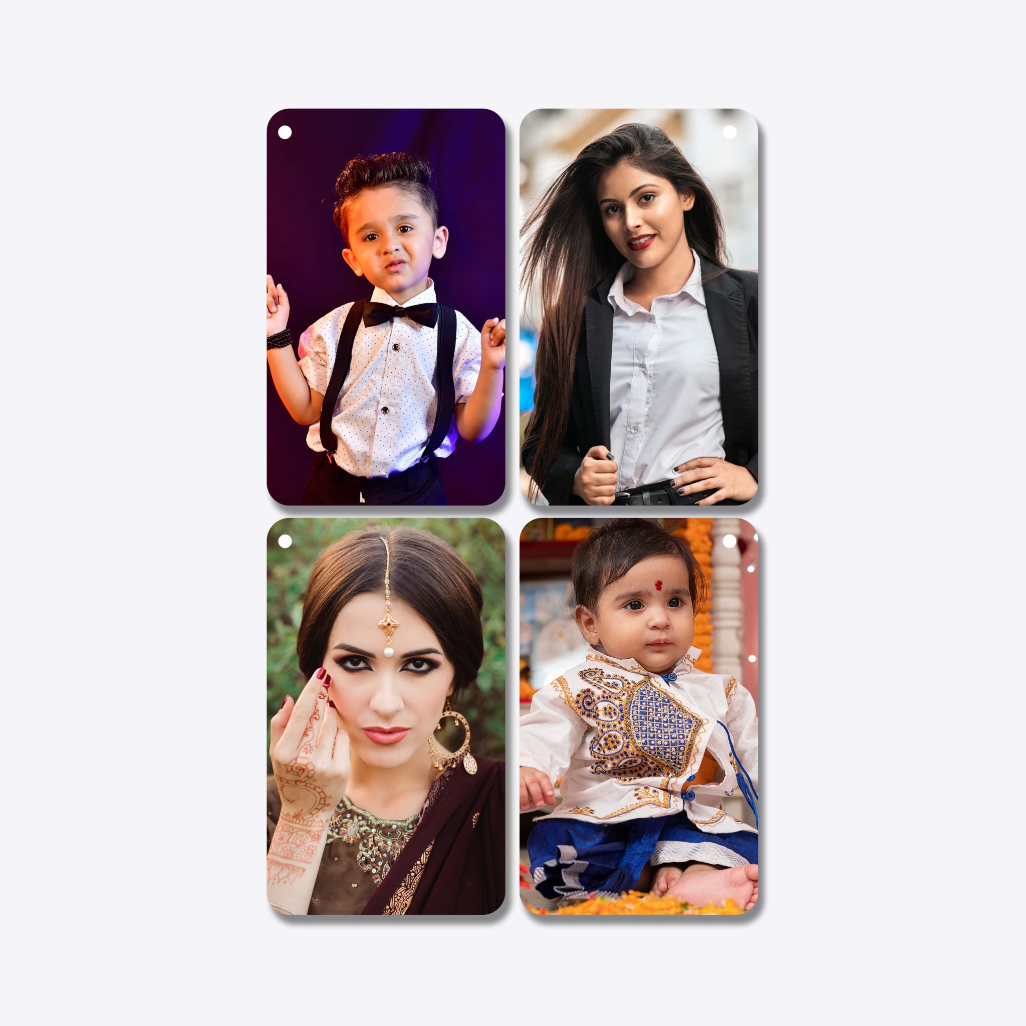 OMGs 4 Photos with 2 Keychains Square Round – OMGs